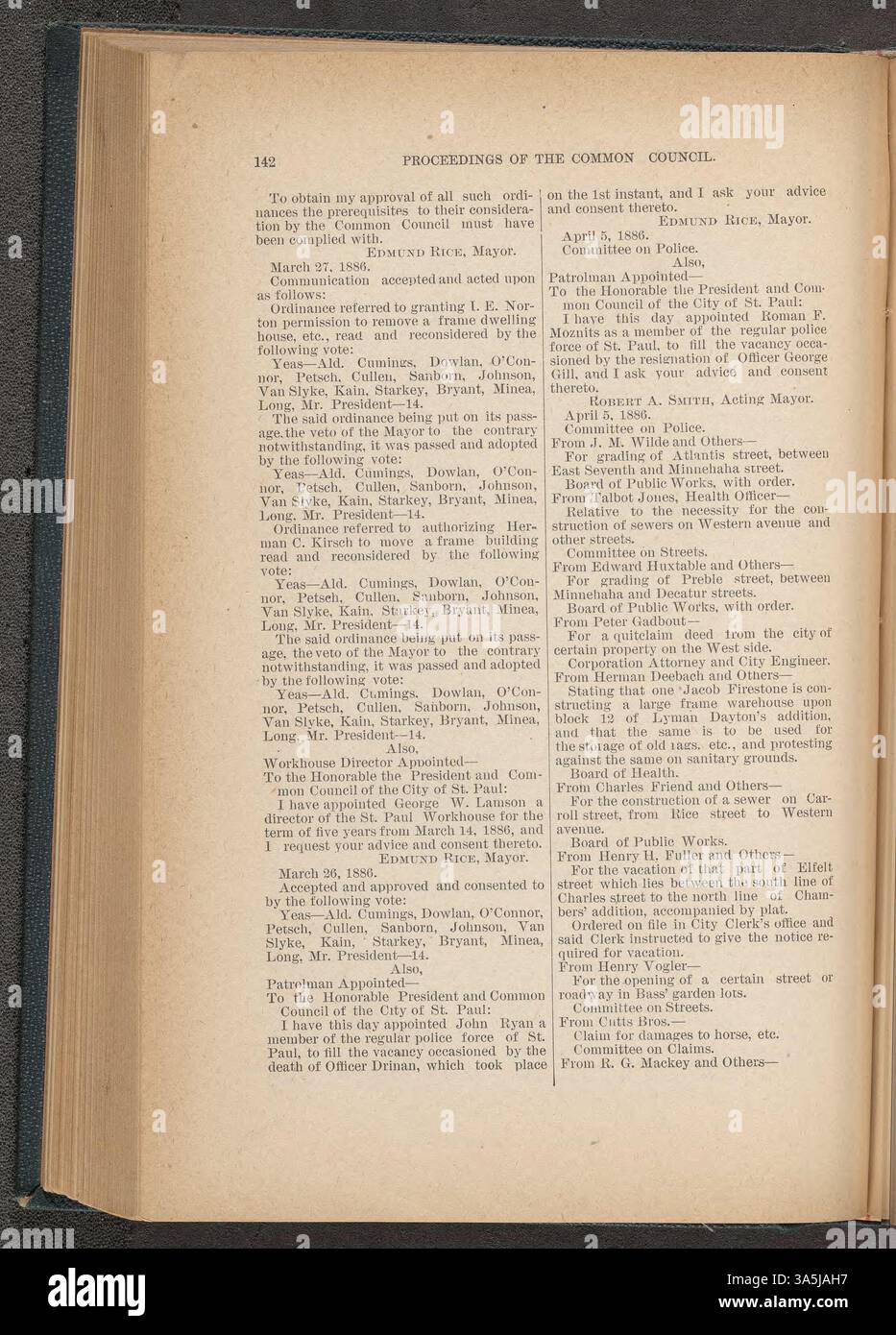 Contributing to the citys development hi-res stock photography and images - Alamy