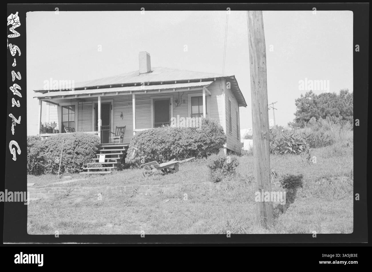 A company-owned house at Debardeleben Coal Corp. Hull Mine in Empire ...
