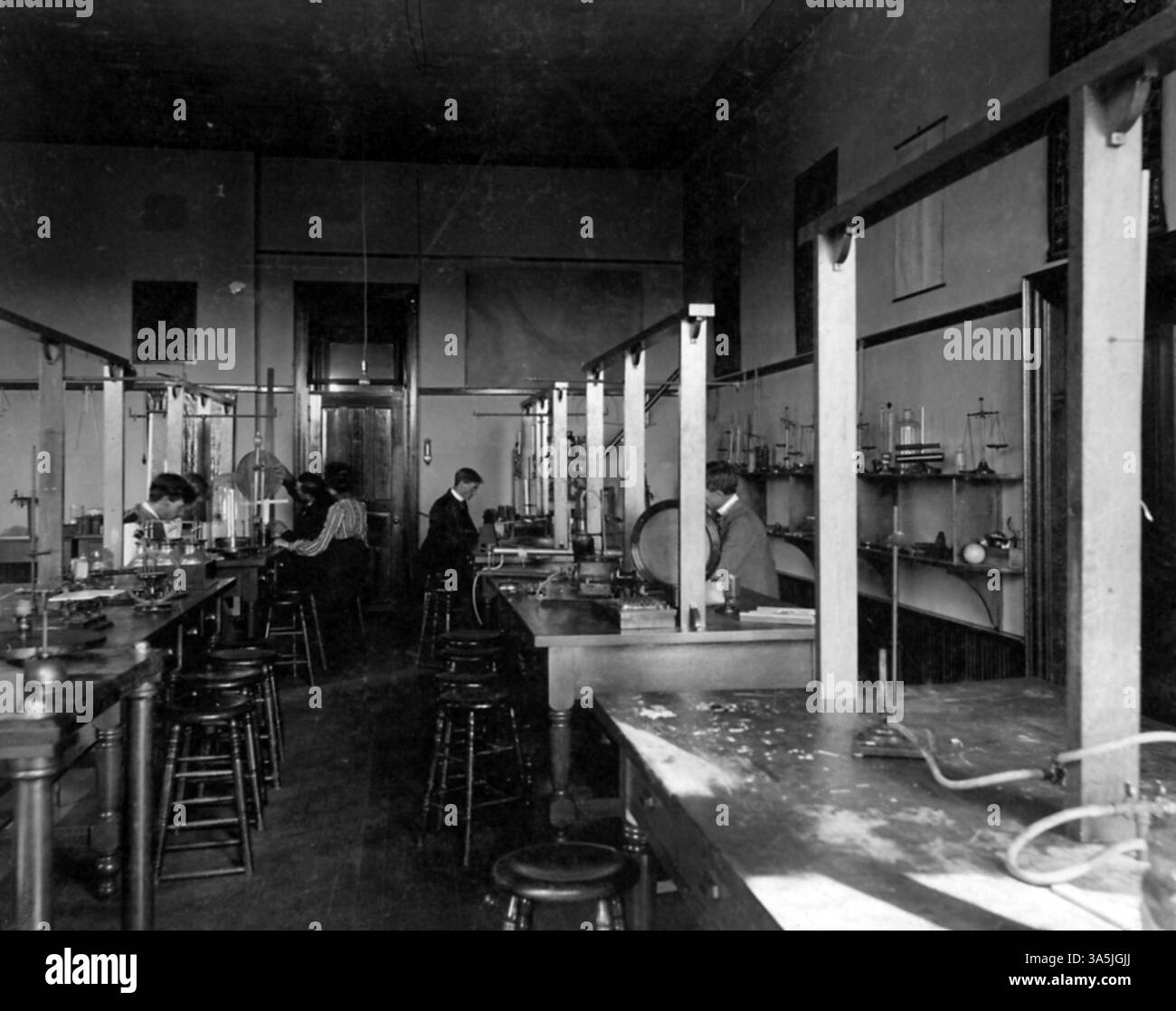 The Physical Science Laboratory located in the Old Main Building at St ...