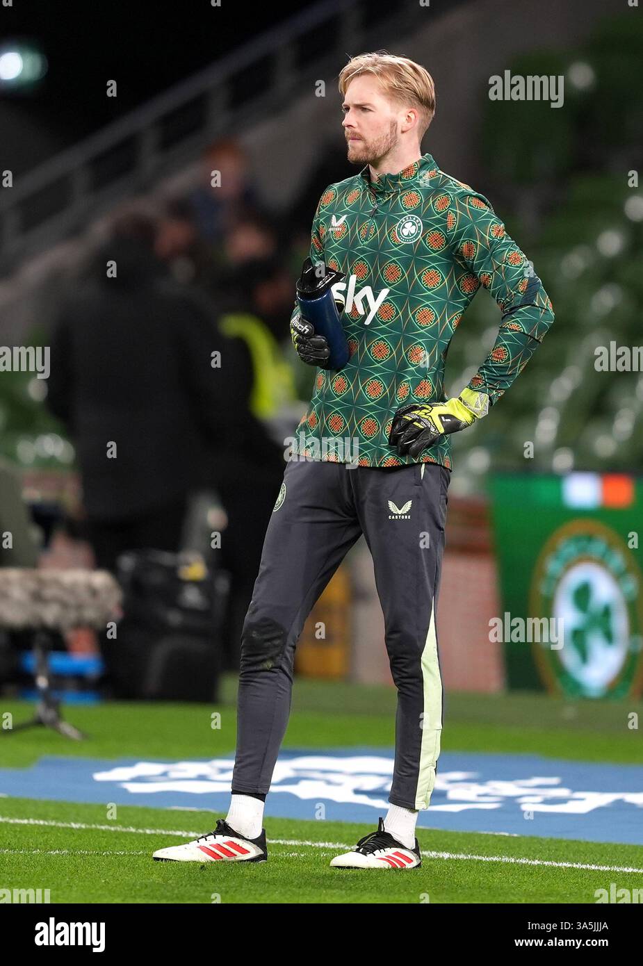 Republic of Ireland goalkeeper Caoimhin Kelleher warming up prior to ...