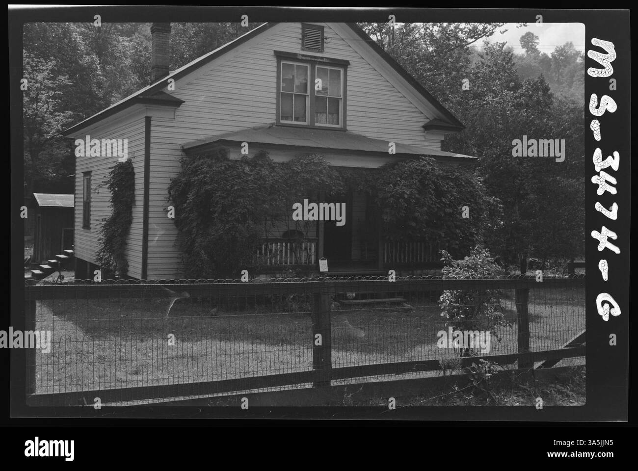 Company house #169 at the Gauley Mountain Coal Company’s Ansted Mine in ...
