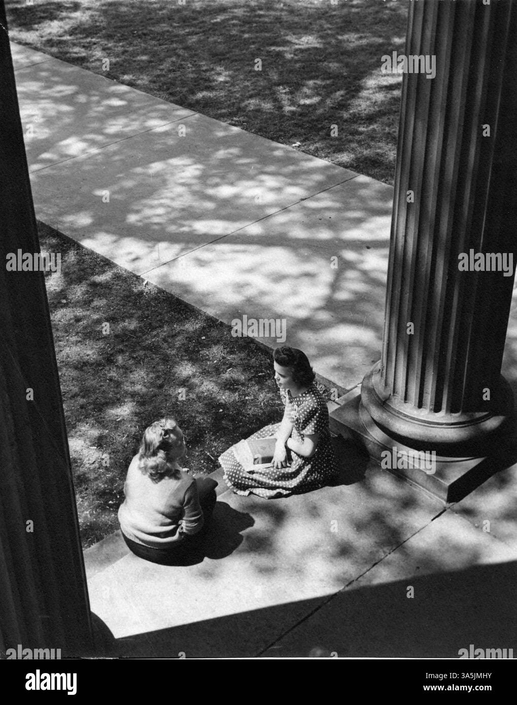 Building demolition in central Black and White Stock Photos & Images ...