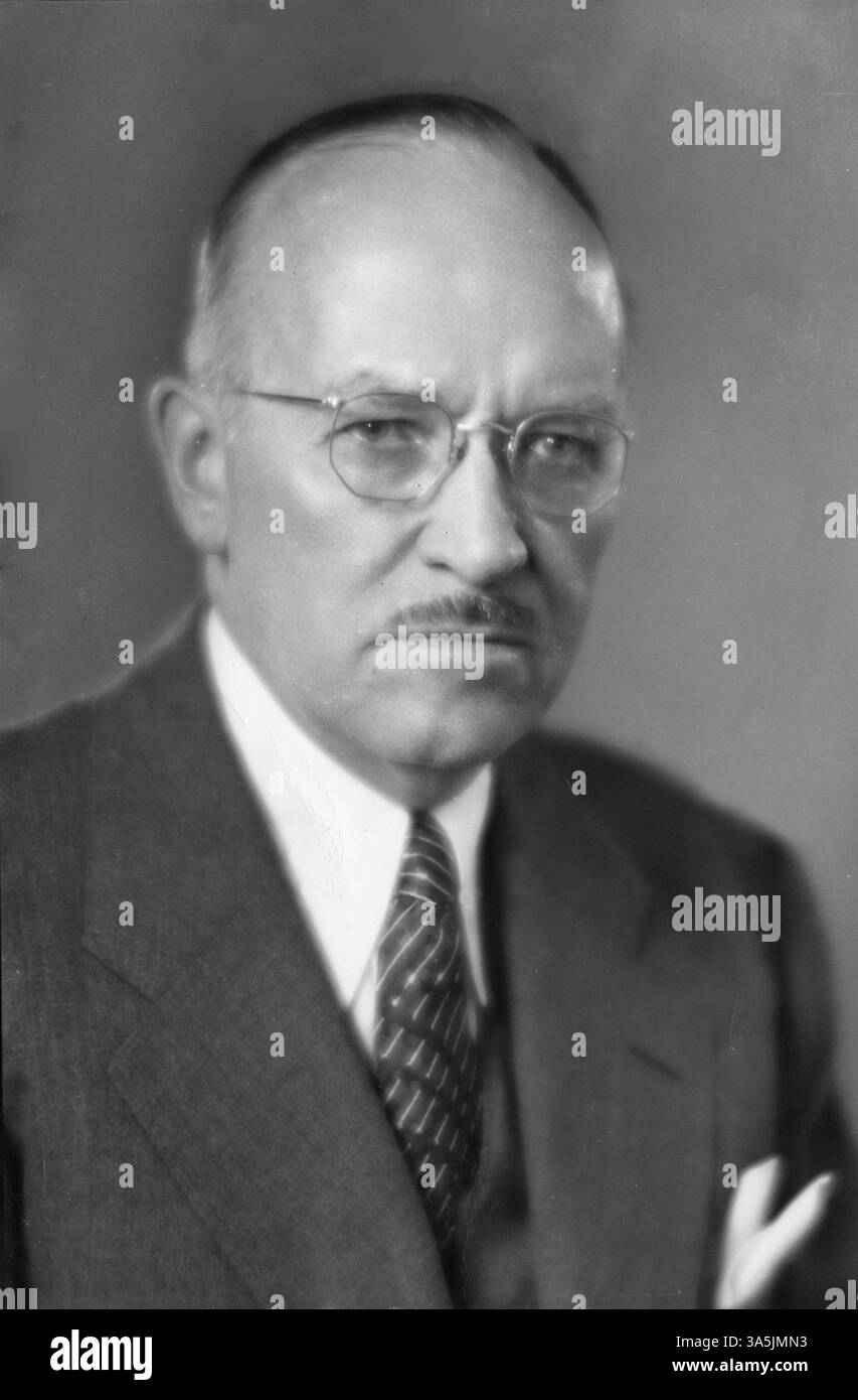 St cloud notable figures hi-res stock photography and images - Alamy