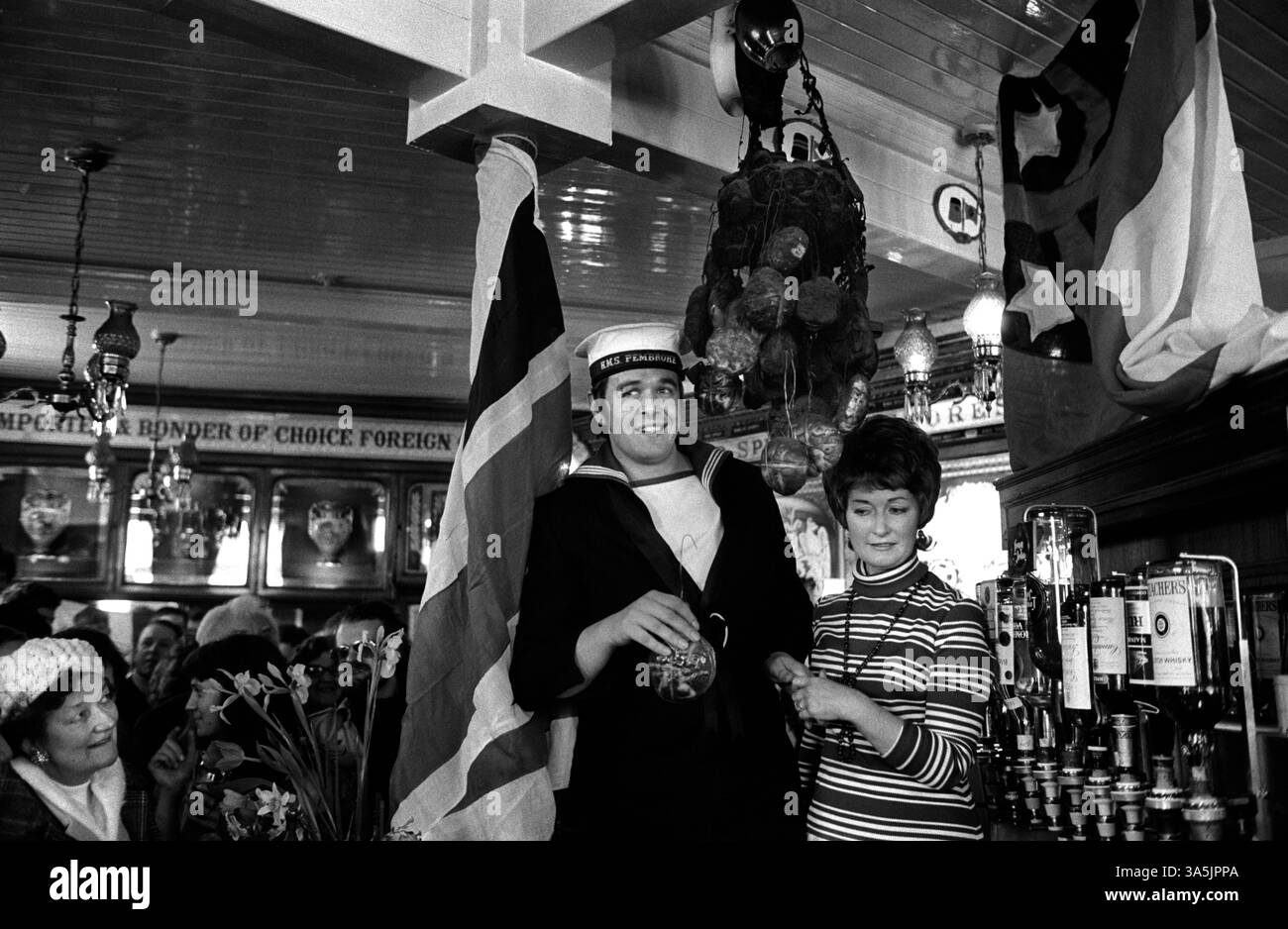 The widow's son bun hi-res stock photography and images - Alamy