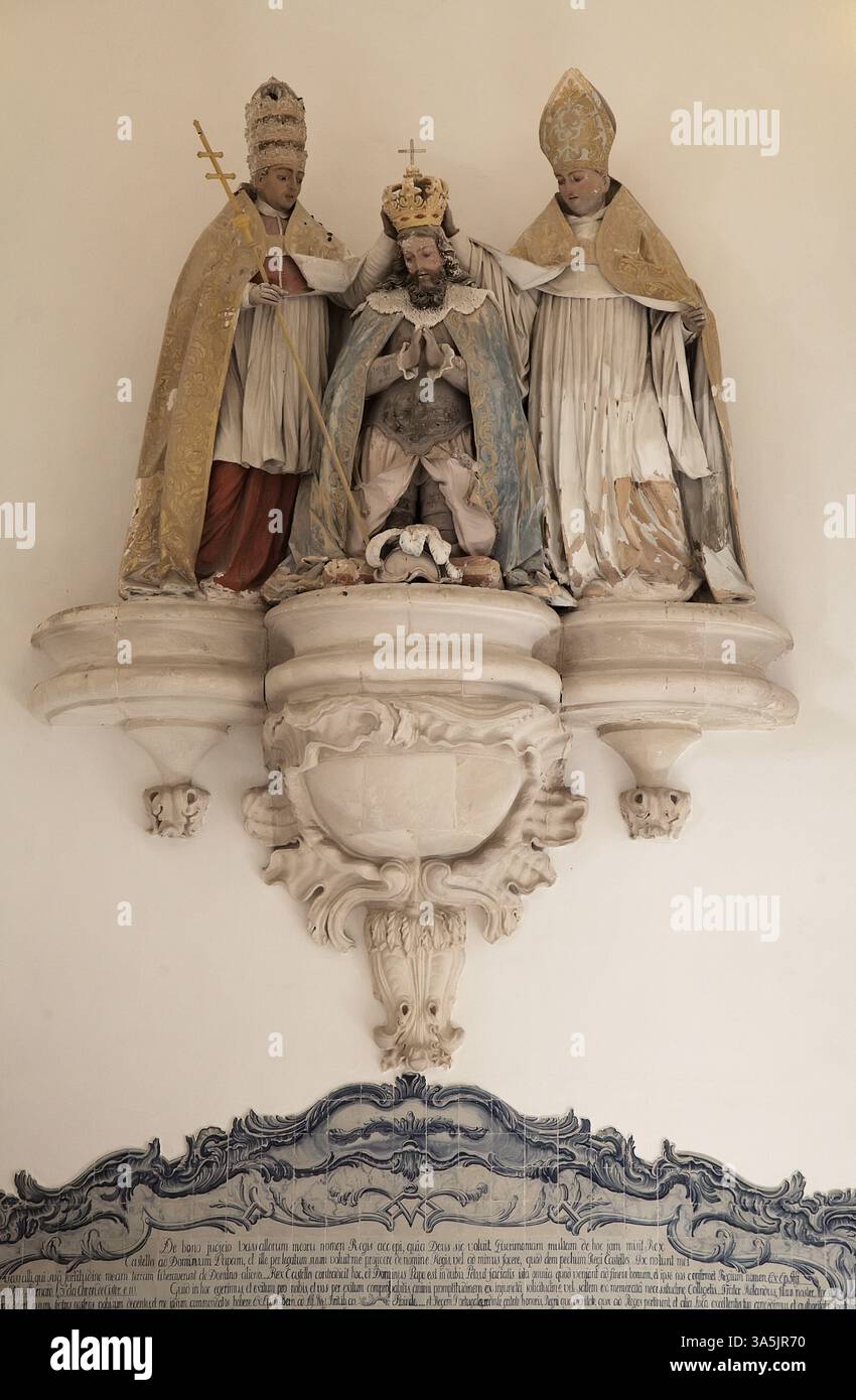 Impressive sculptures depict historical figures inside Monastery Santa ...