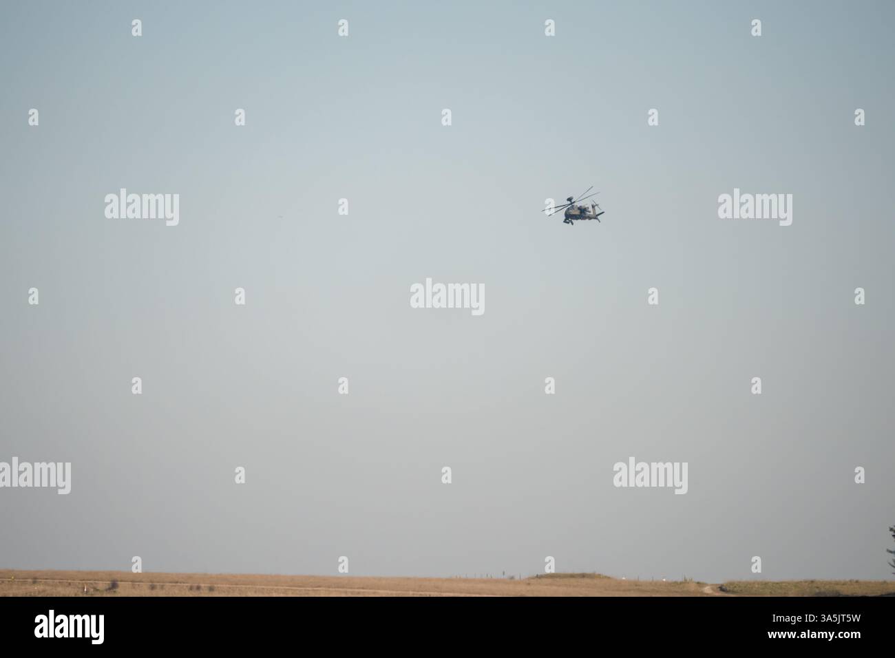 ZM707 British army Boeing Apache Longbow Attack helicopter gunship AH2 ...