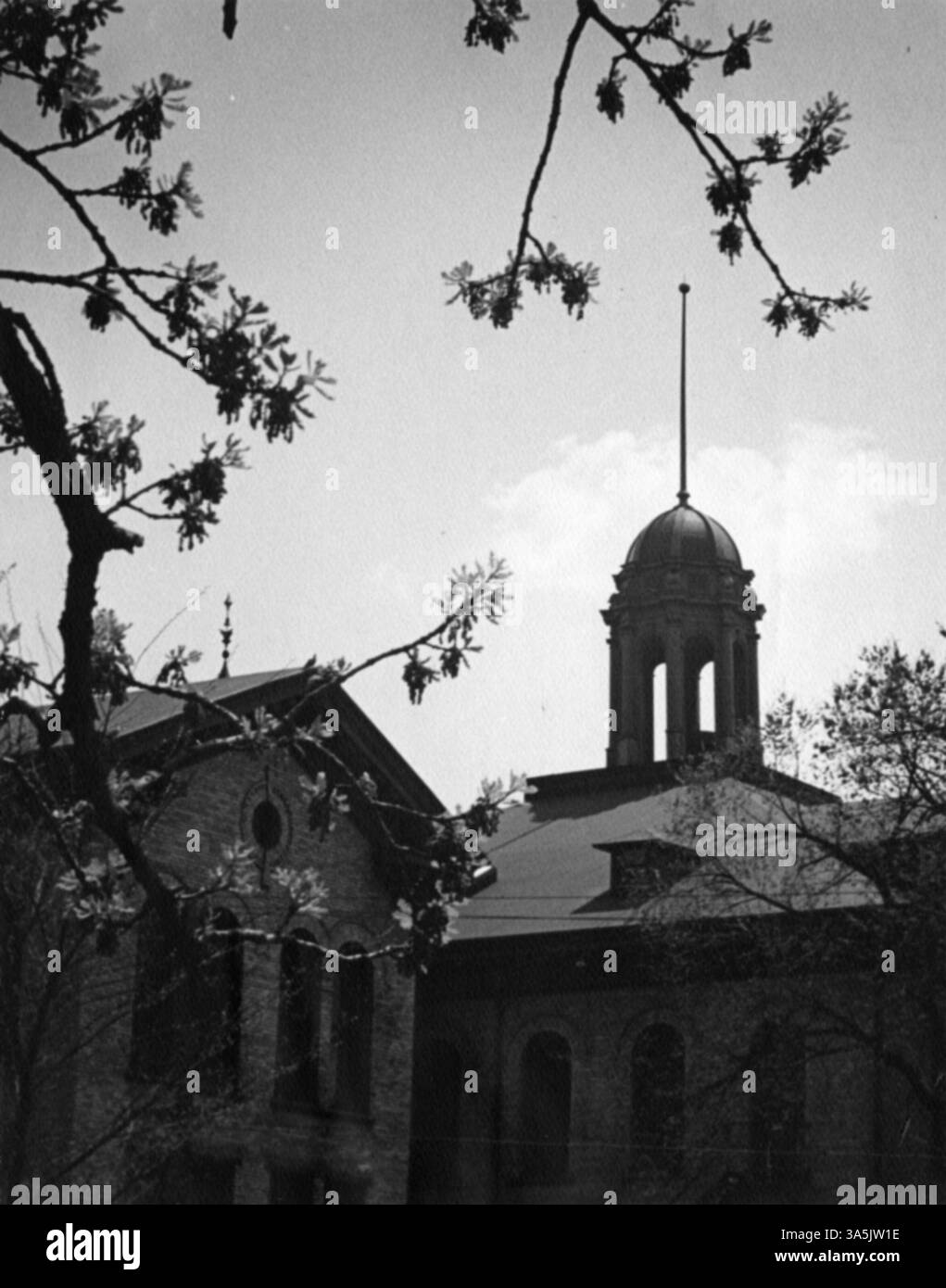 Exterior view of Old Main, a historic building at St. Cloud State ...