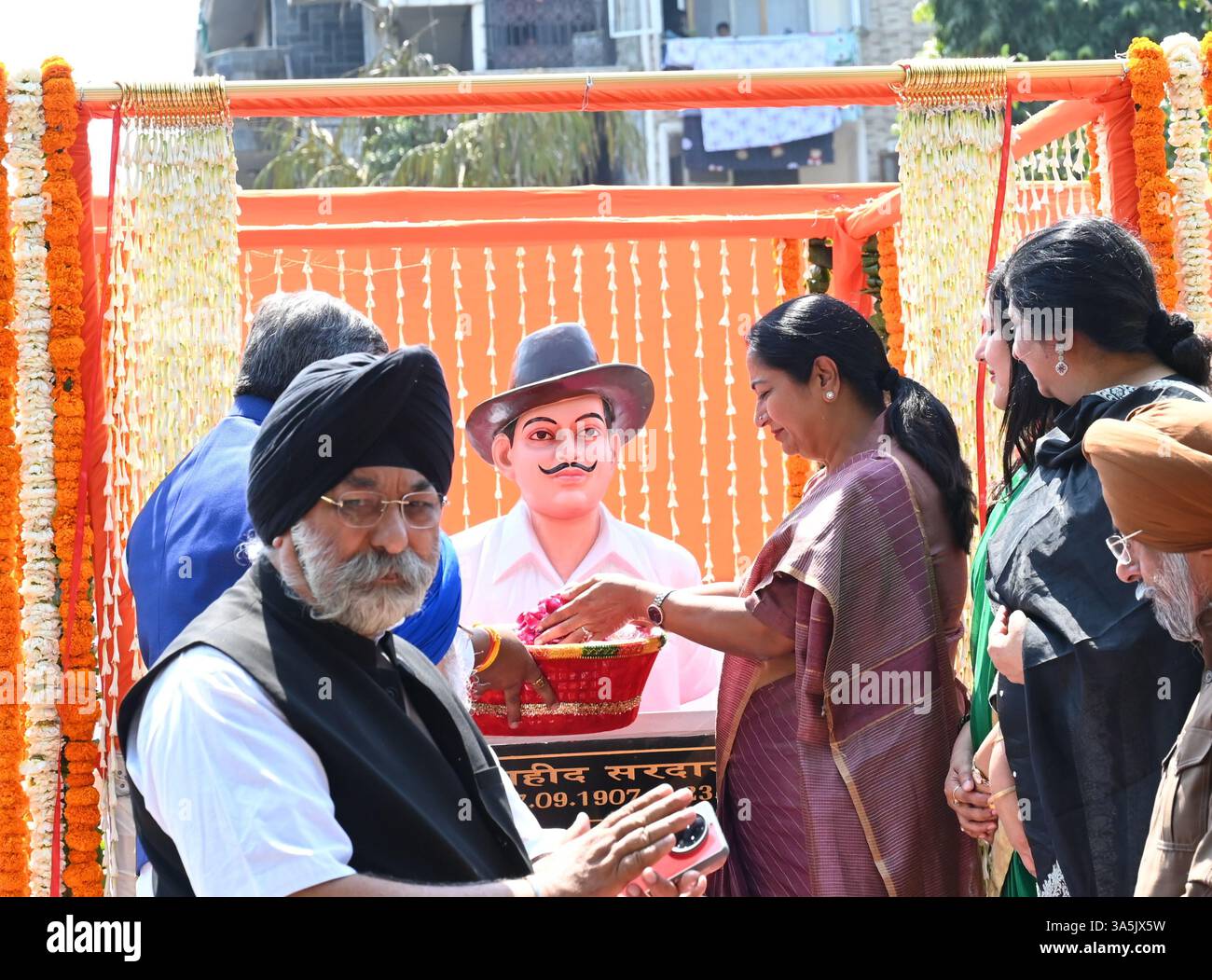 NEW DELHI, INDIA - MARCH 23: Delhi Chief Minister Rekha Gupta with New ...