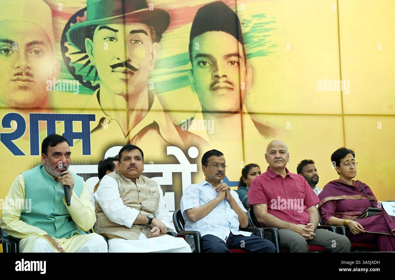 NEW DELHI, INDIA - MARCH 23: AAP National Convenor Arvind Kejriwal with ...