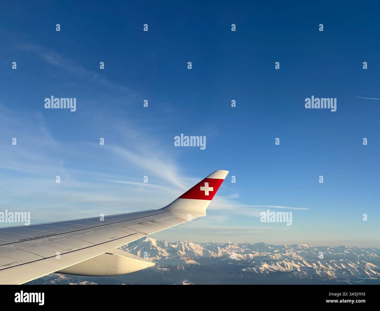 Genf, Germany. 04th Mar, 2025. A Swiss airline plane flies along the ...