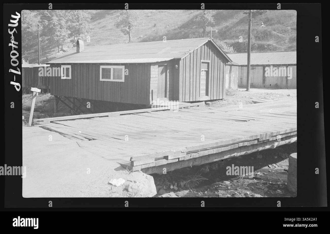 A private-owned washhouse located at Clinchfield Coal Company's #7 and ...