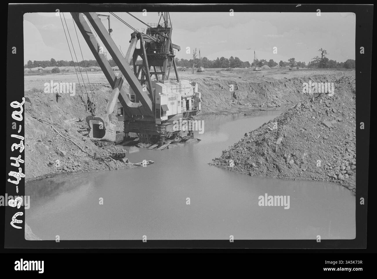 Mining operations after flood hi-res stock photography and images - Alamy