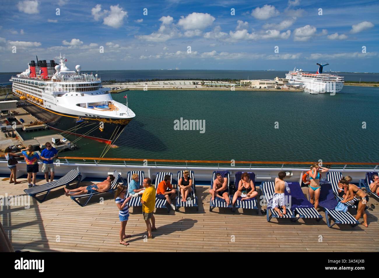 Disney Cruise Ship, Port Canaveral, Florida, USA Stock Photo - Alamy