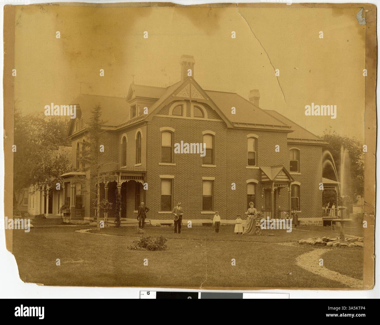 This exterior view of the J.W. Andrews residence in Mankato, Minnesota ...