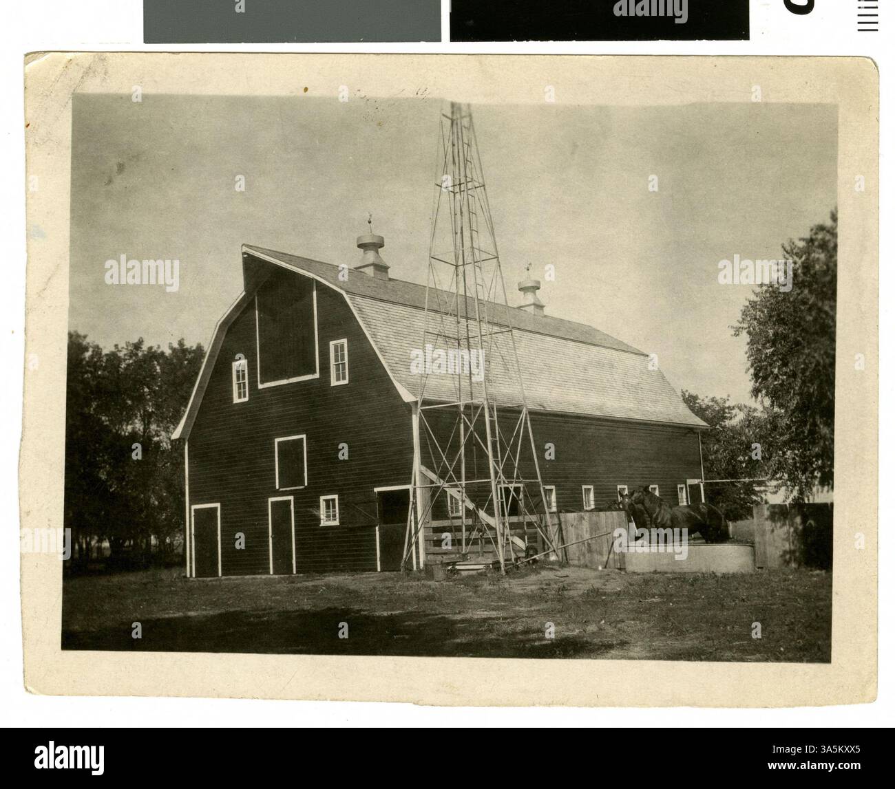 An exterior view of the J. R. Putnam barn in Morris, Minnesota ...