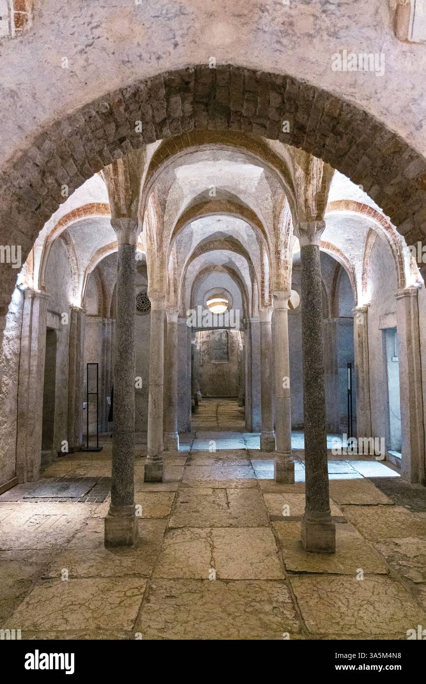 Cripta di san sepolcro hi-res stock photography and images - Alamy