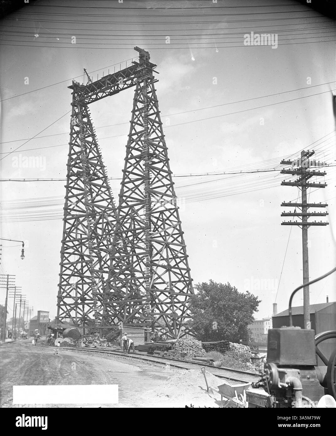 This image shows the completed east side towers of the Third Avenue ...