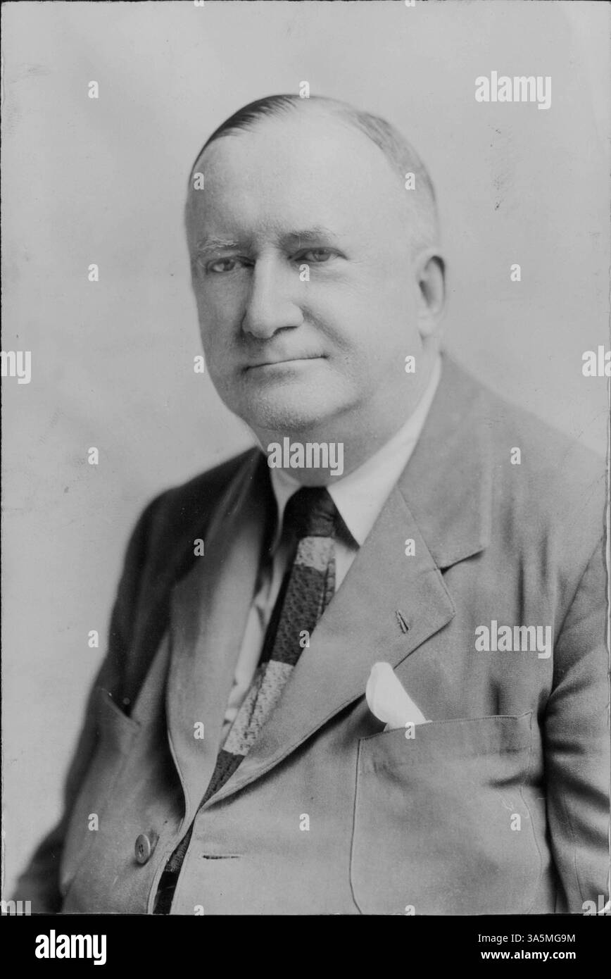 Henry dunster baker hi-res stock photography and images - Alamy