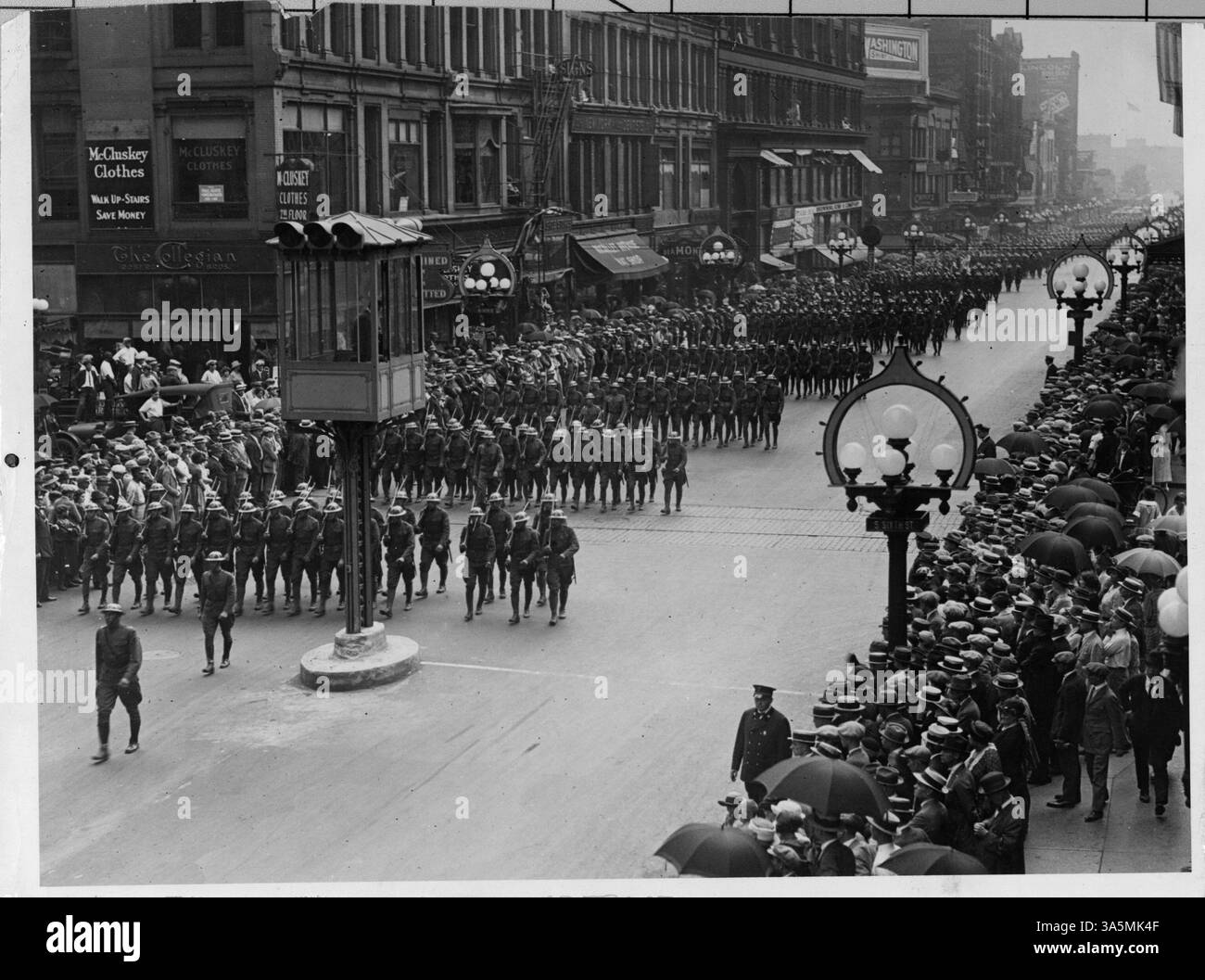 A historical photograph showing World War I veterans of the 34th ...