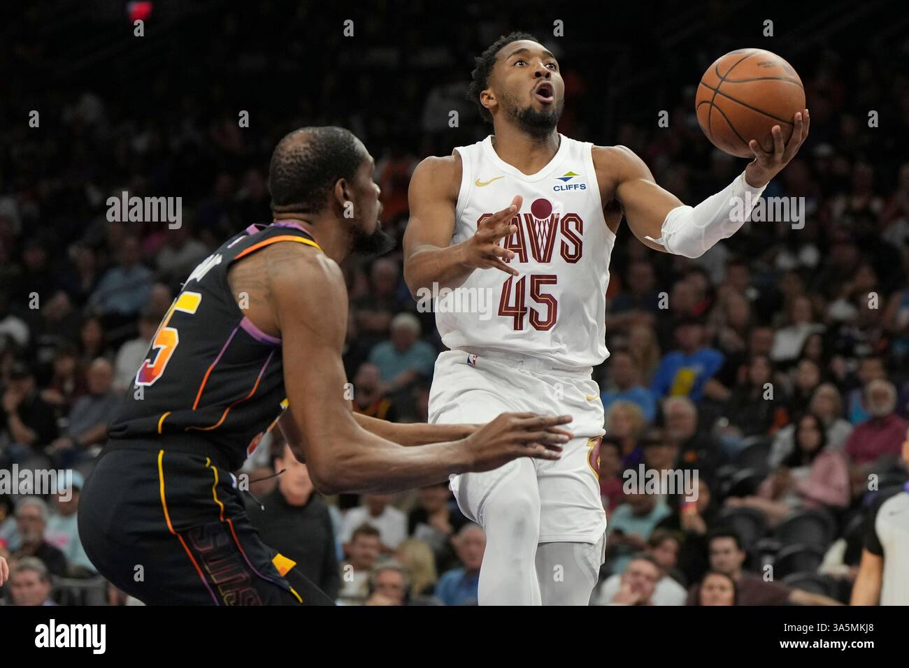 Cleveland Cavaliers guard Donovan Mitchell (45) during the first half ...