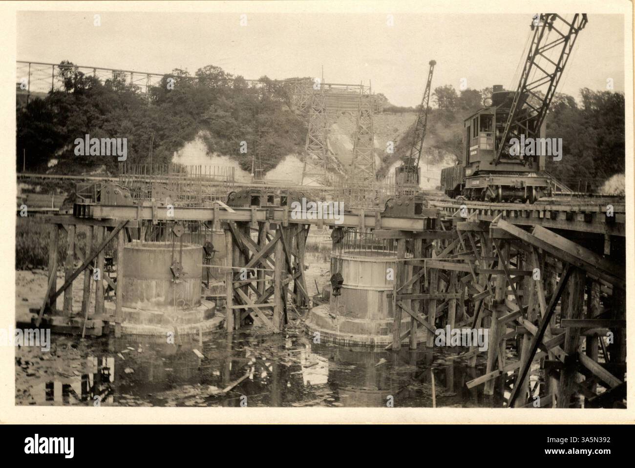 This image shows the base of a pier under construction for the Mendota ...