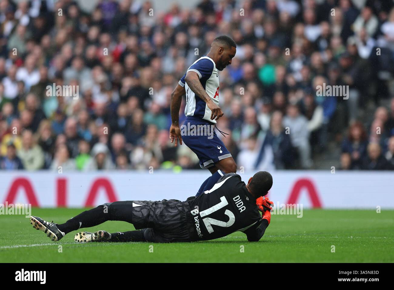 Tottenham Hotspur Stadium, London, UK. 23rd Mar, 2025. Tottenham ...