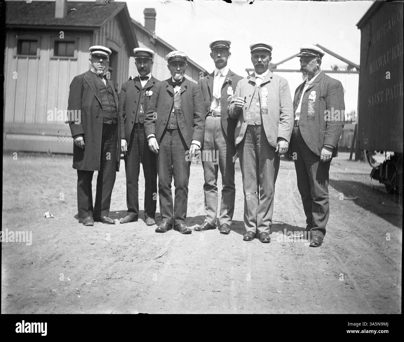 The Executive Committee of the Minnesota Editorial Association ...