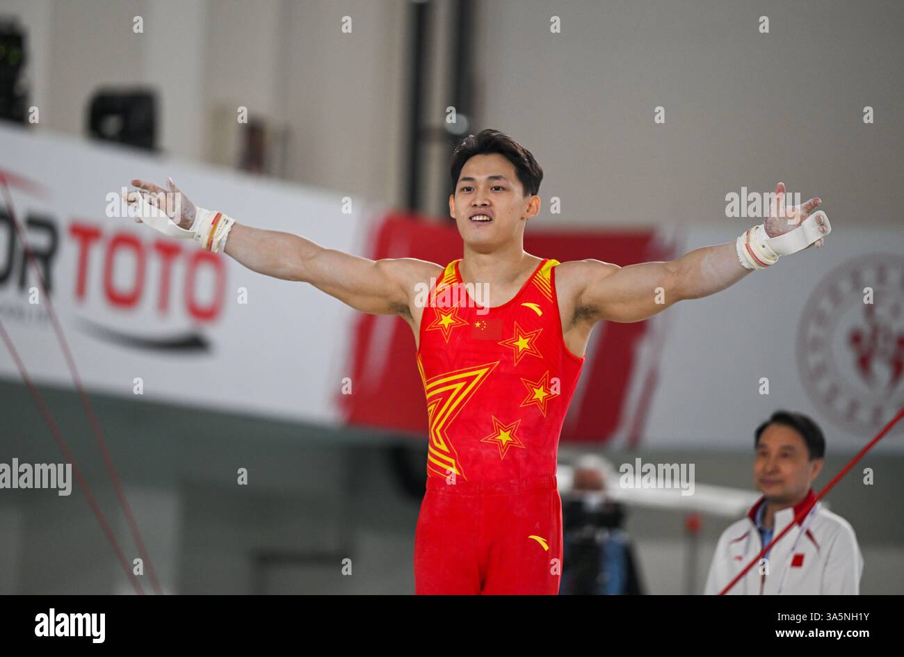 (250324) -- ANTALYA, March 24, 2025 (Xinhua) -- Liao Jialei of China ...