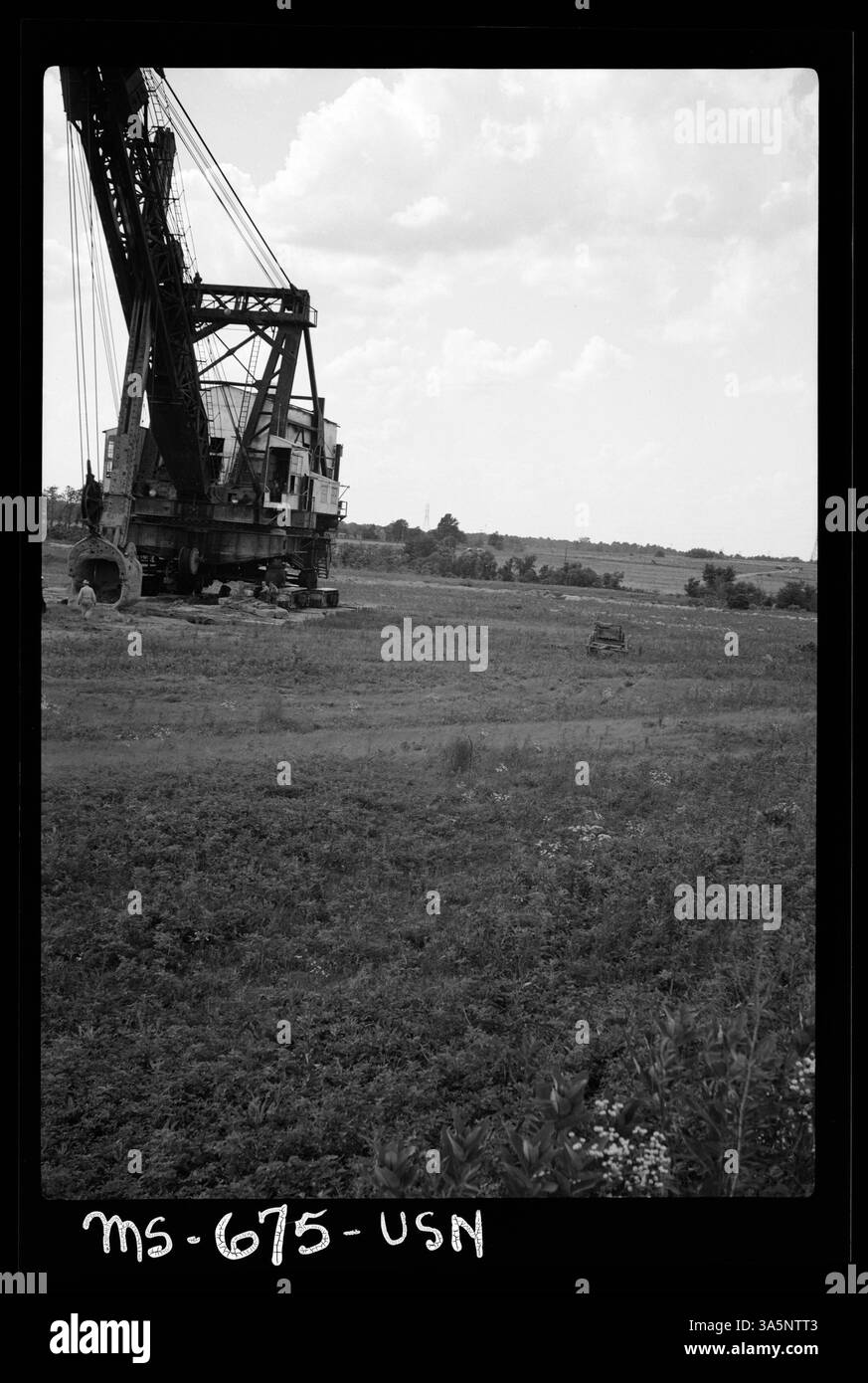 A strip mining shovel at Ayrshire Collieries Corp.'s Chinook Mine near ...