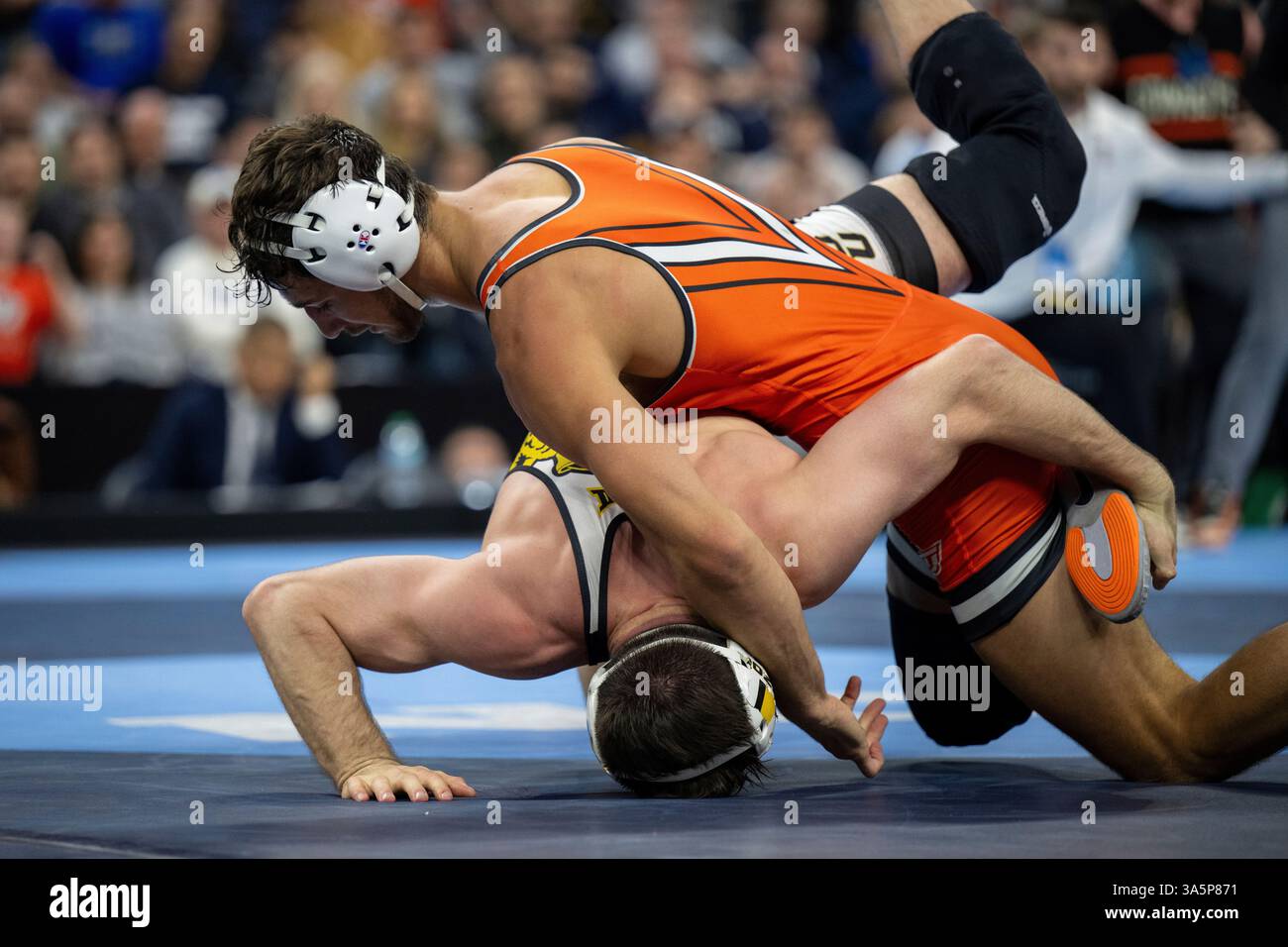 PHILADELPHIA, PA - MARCH 22: Dean Hamiti of Oklahoma State University ...