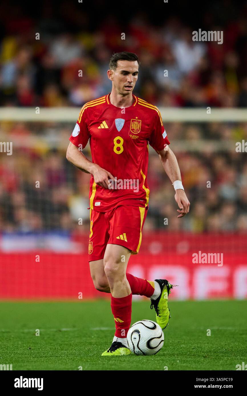 VALENCIA, SPAIN - MARCH 23: Fabian Ruiz of Spain in action during the ...