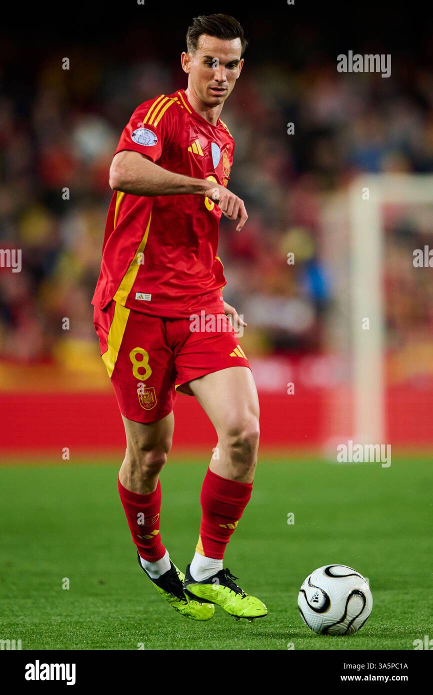 VALENCIA, SPAIN - MARCH 23: Fabian Ruiz of Spain in action during the ...