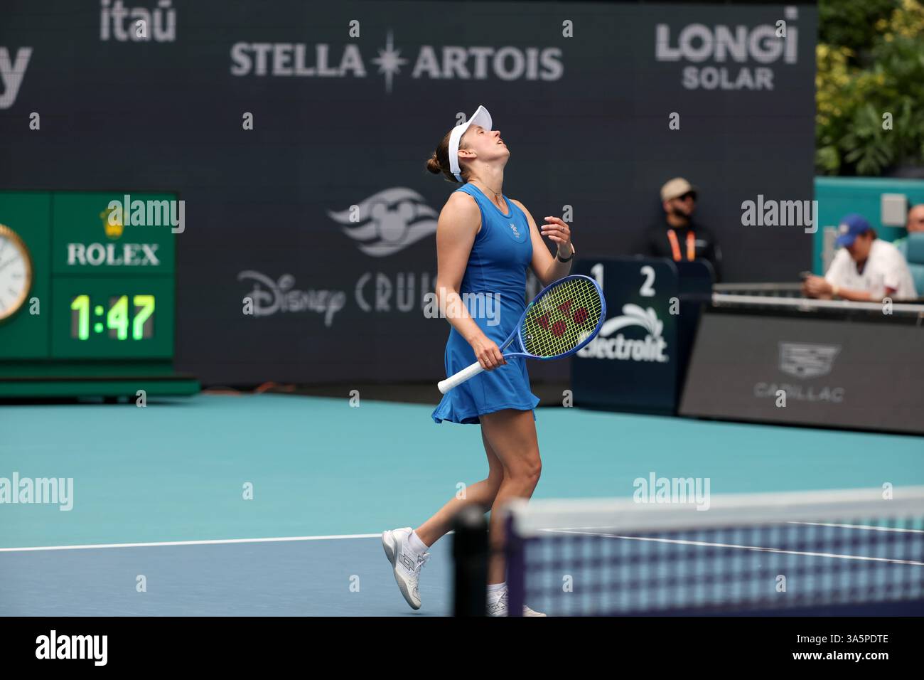 MIAMI GARDENS, FLORIDA - MARCH 23: Iga Swiatek of Poland defeats Elise Mertens of Belgium in the ...