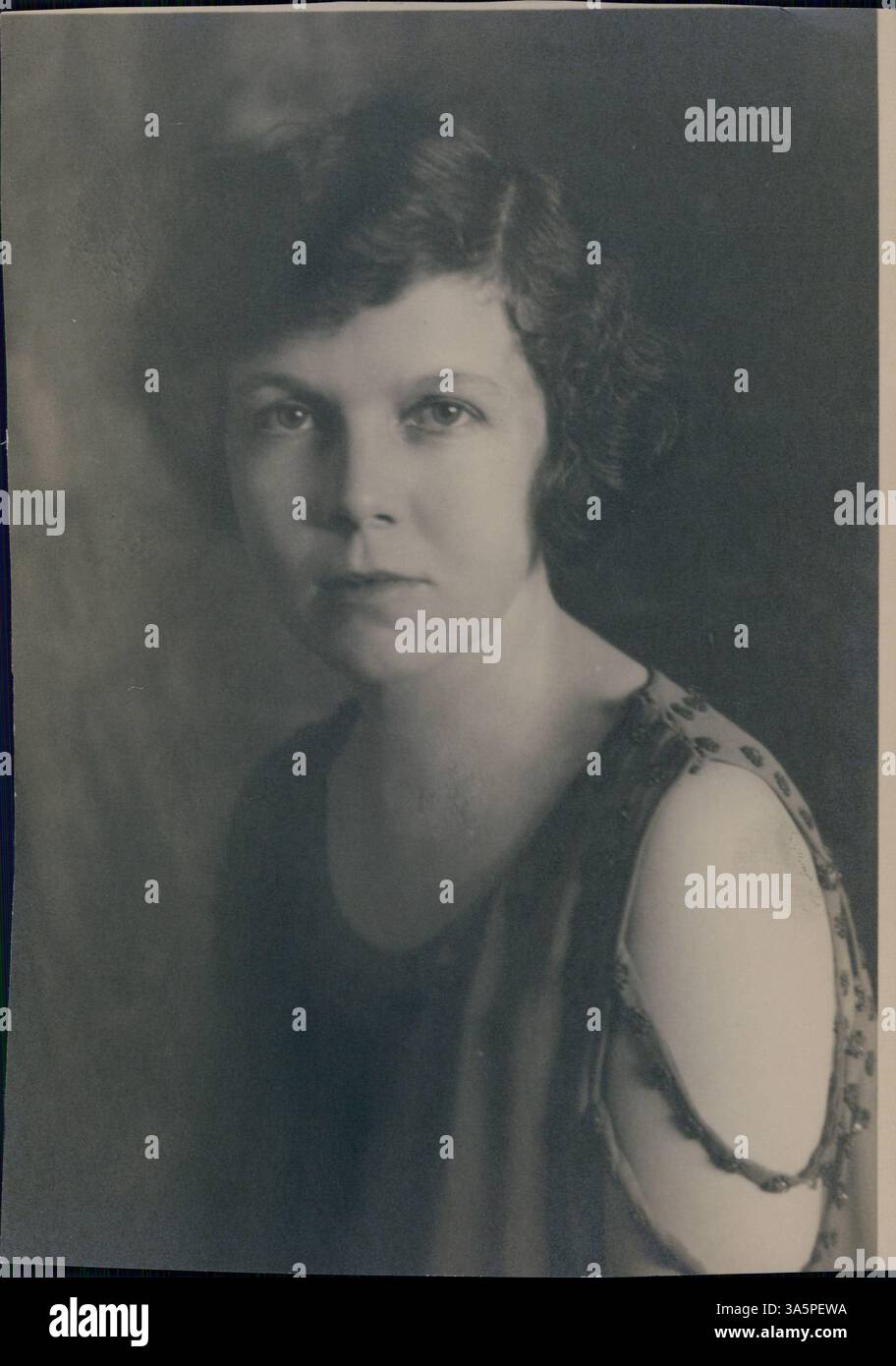 Formerly miss mabel quinn of girard ave hi-res stock photography and ...