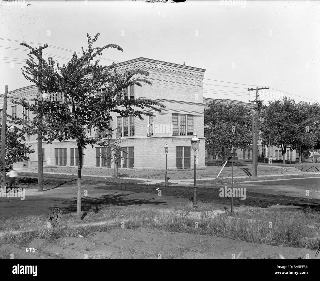 Exterior view of corcoran school in a historic photograph hi-res stock photography and images ...