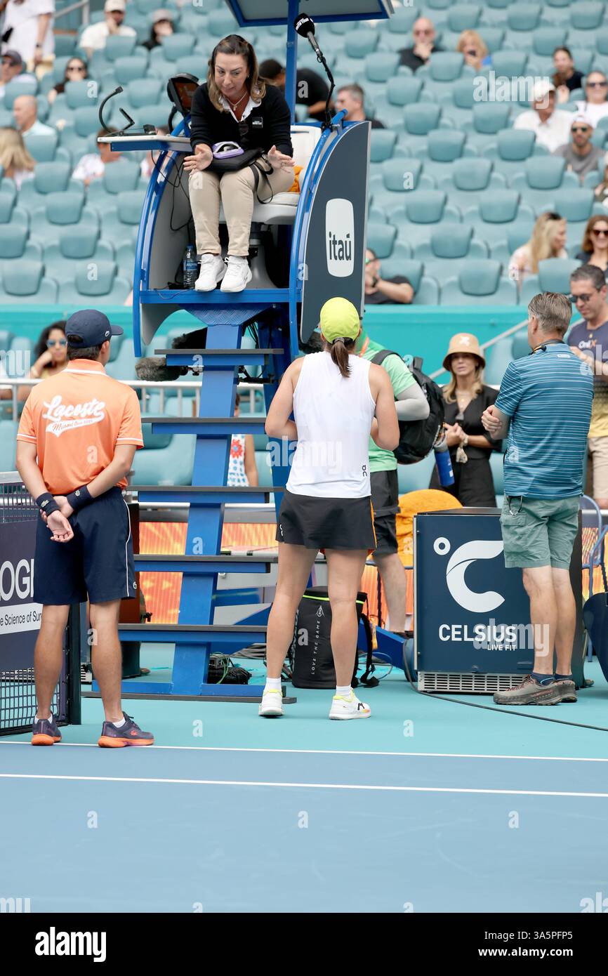MIAMI GARDENS, FLORIDA - MARCH 23: Iga Swiatek of Poland defeats Elise Mertens of Belgium in the ...