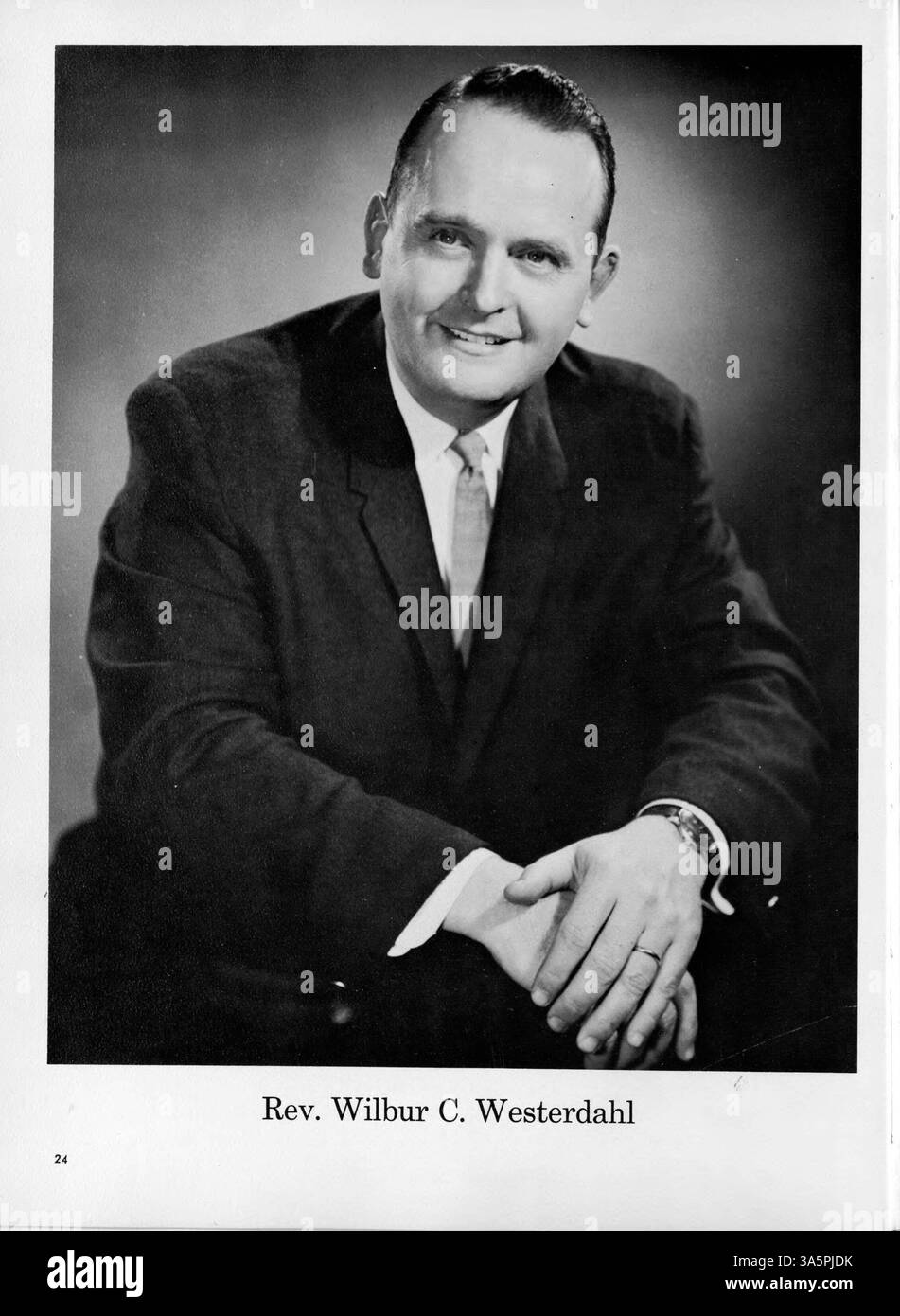 This yearbook showcases key moments from Minnehaha Academy's 1961-1962 academic year, featuring ...