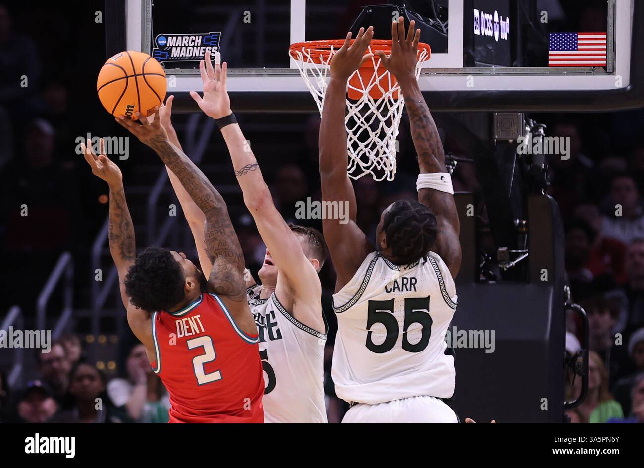 Cleveland, United States. 23rd Mar, 2025. New Mexico guard Donovan Dent ...