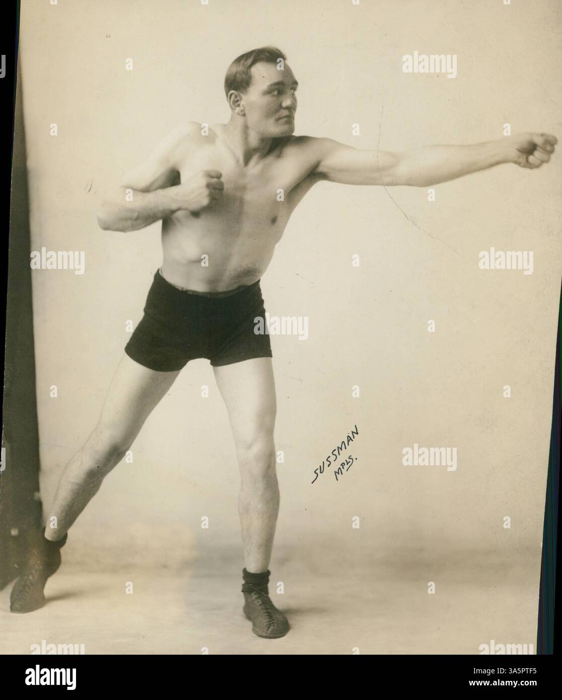 Morton Davis, a lightweight boxer, is featured in Hennepin County ...