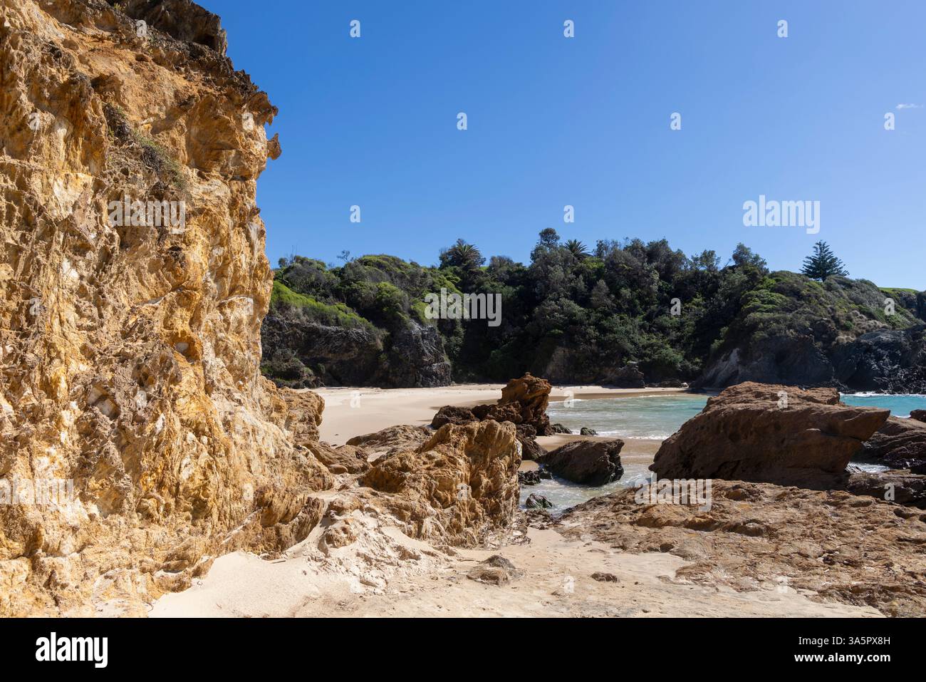 Pillow lava at the northern end of Narooma Beach, caused by the lava ...