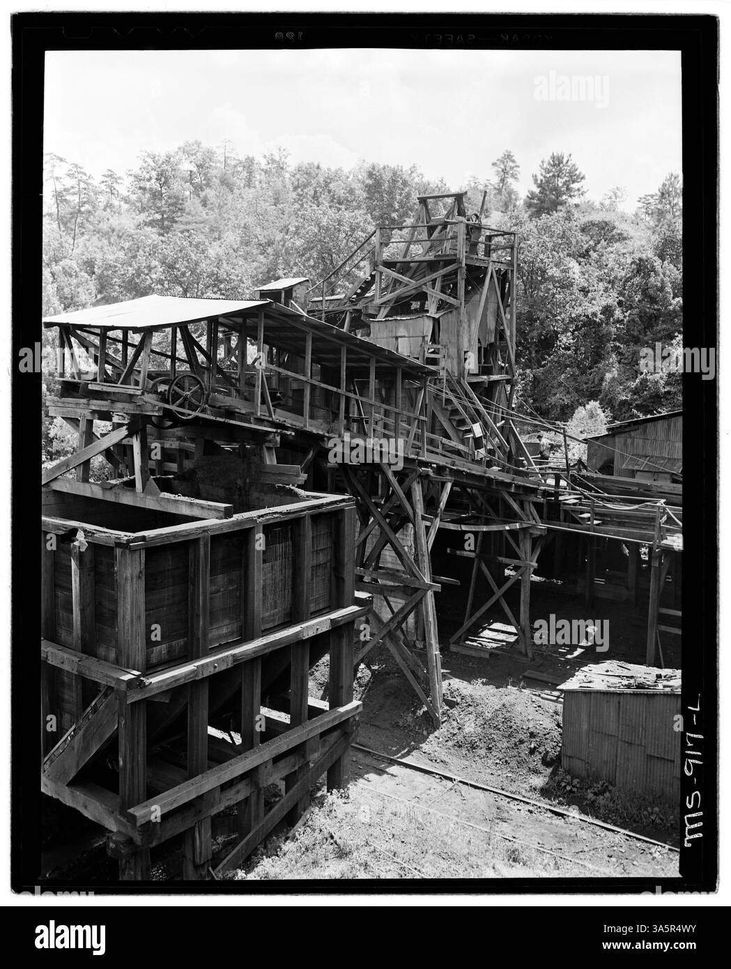 The washer plant at the Brilliant Coal Company’s Calimet Mine in ...