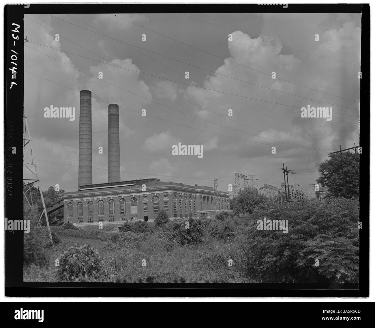 The power plant of Alabama Power Company located next to the Gorgas ...