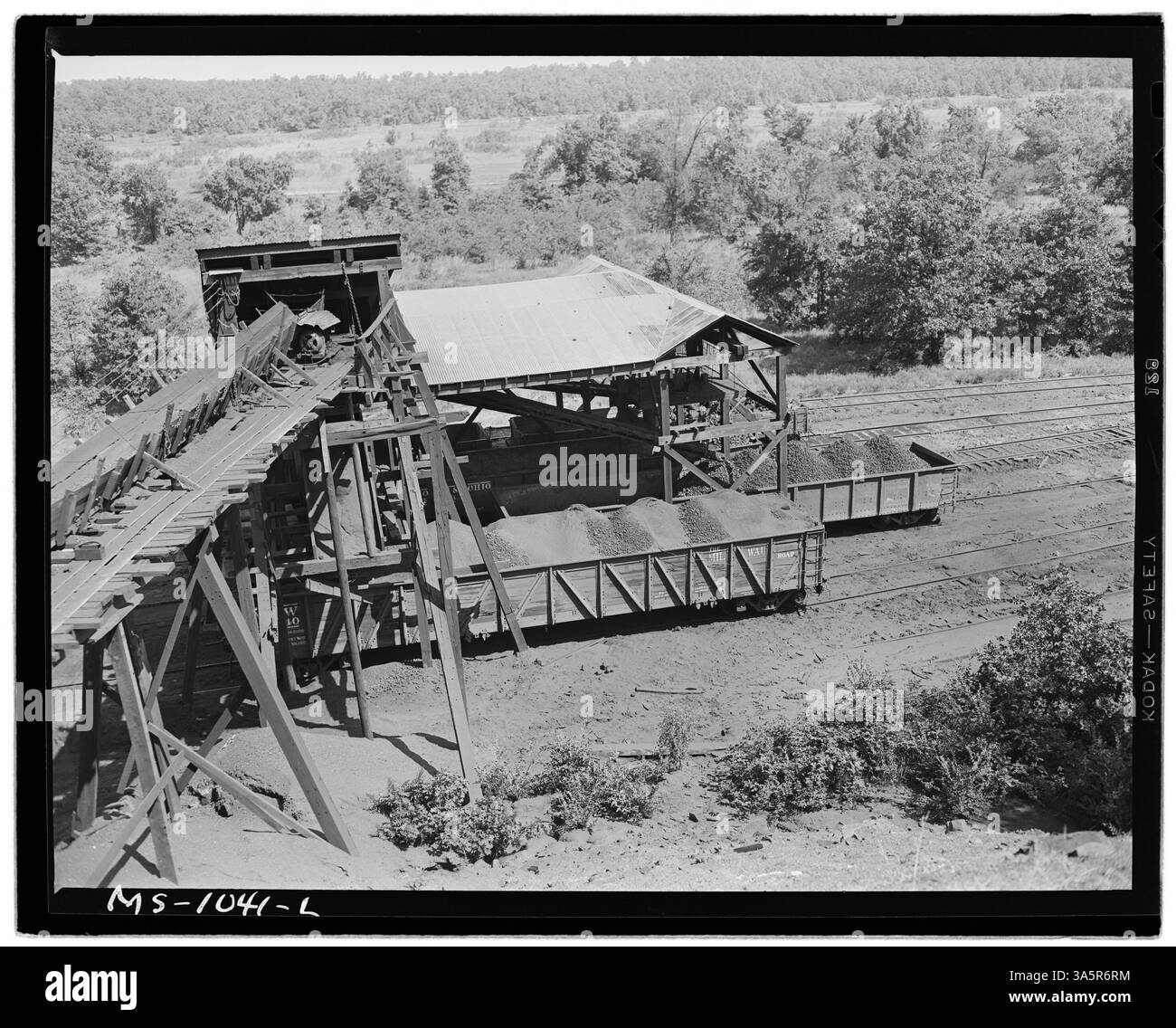 The tipple at Keener Mining Company’s Keener #3 Mine in Bokoshe, Le ...