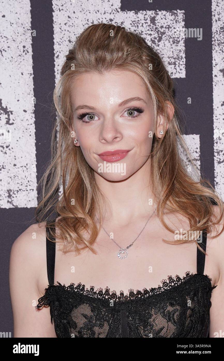Sarah thorn hi-res stock photography and images - Alamy