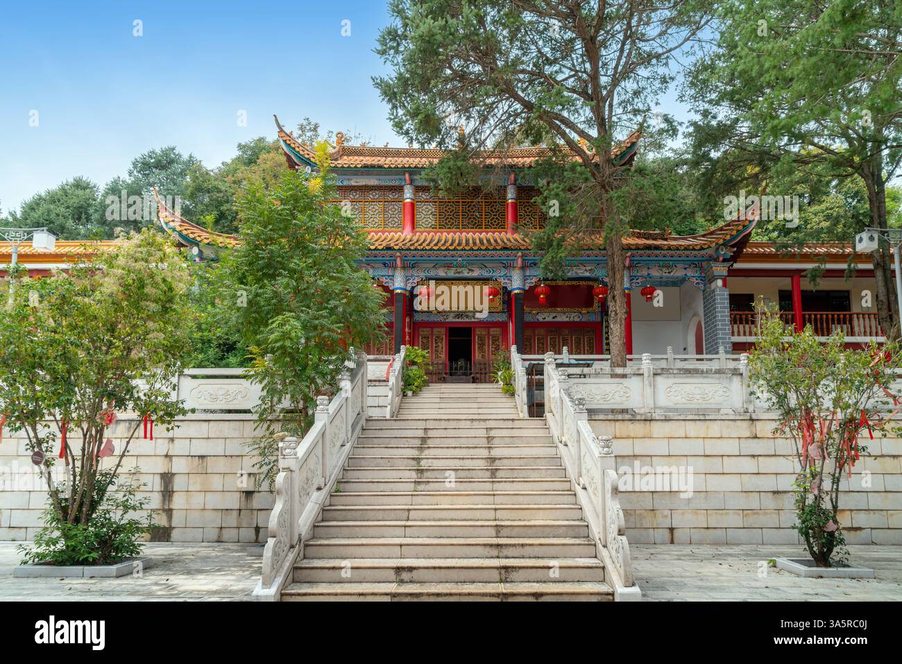 Ancient Chinese buildings on Mile Street, Yunnan, China Stock Photo - Alamy