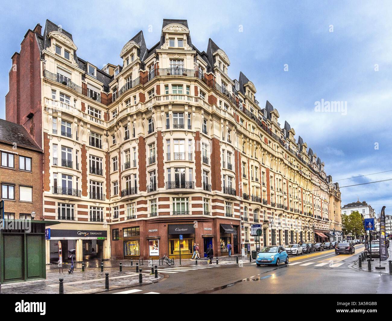 Elegant apartments and shops on the Rue Antoine Dansaert, Brussels 1000 ...