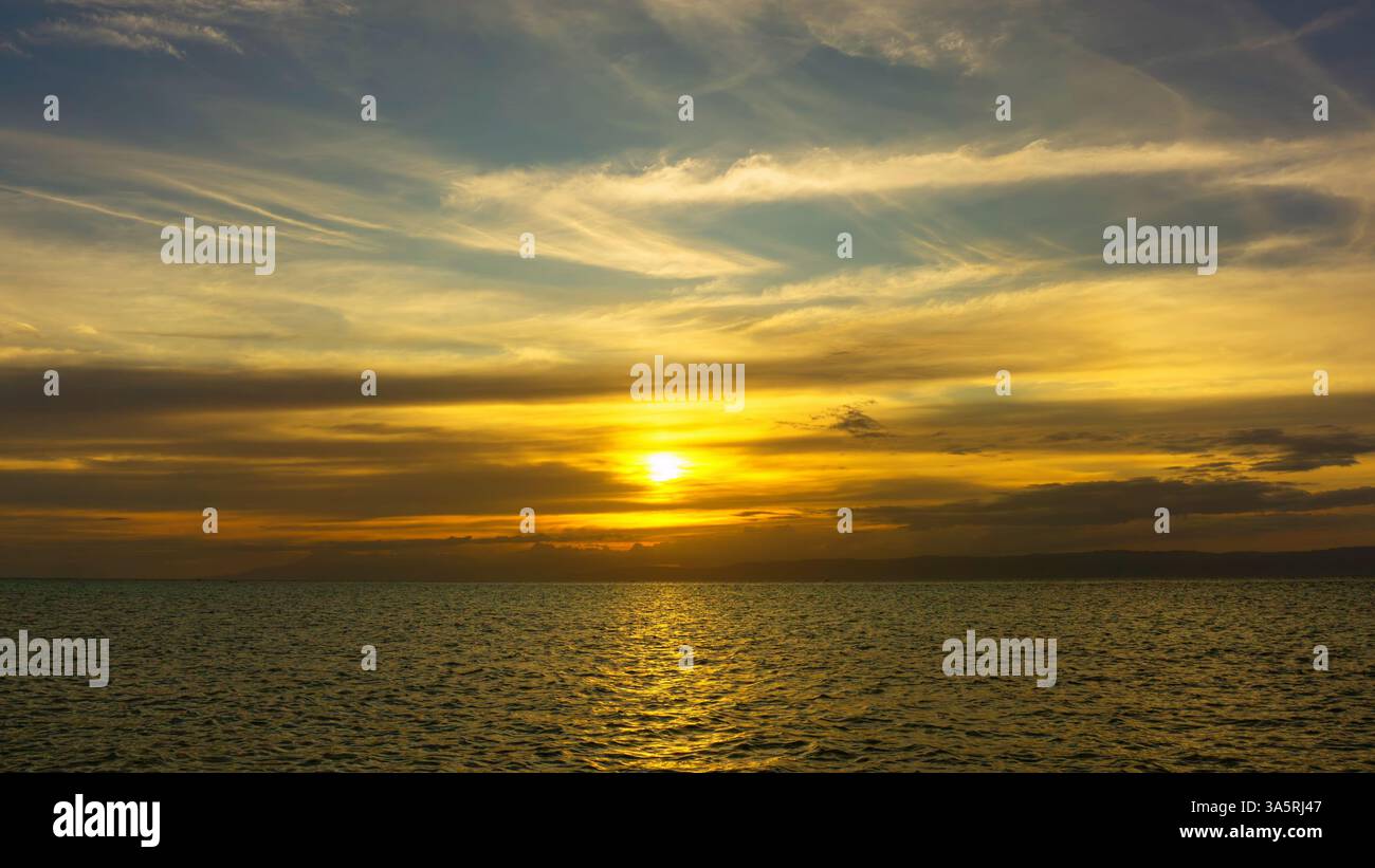Stunning sunset over waters hi-res stock photography and images - Alamy