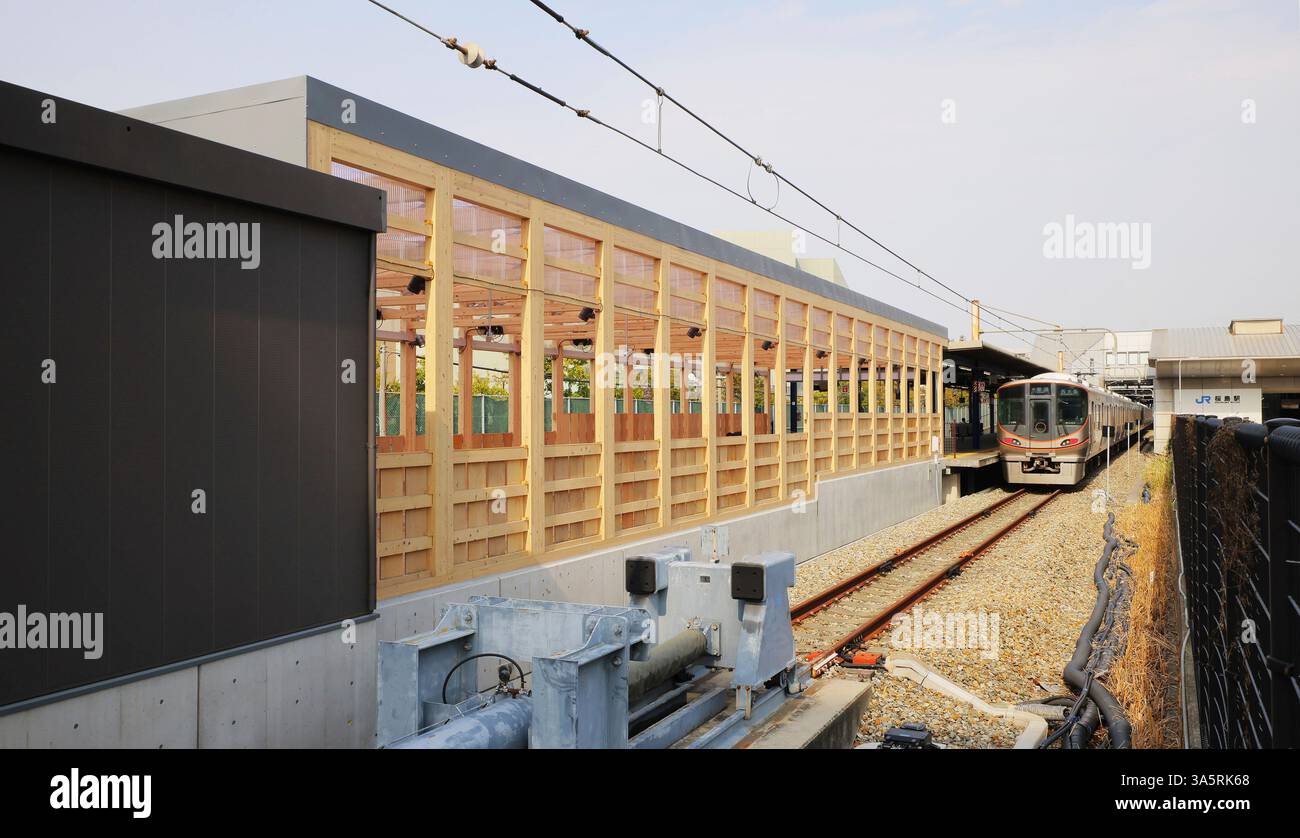 A temporary exit gate for Expo is opened at JR Sakurajima Station ...