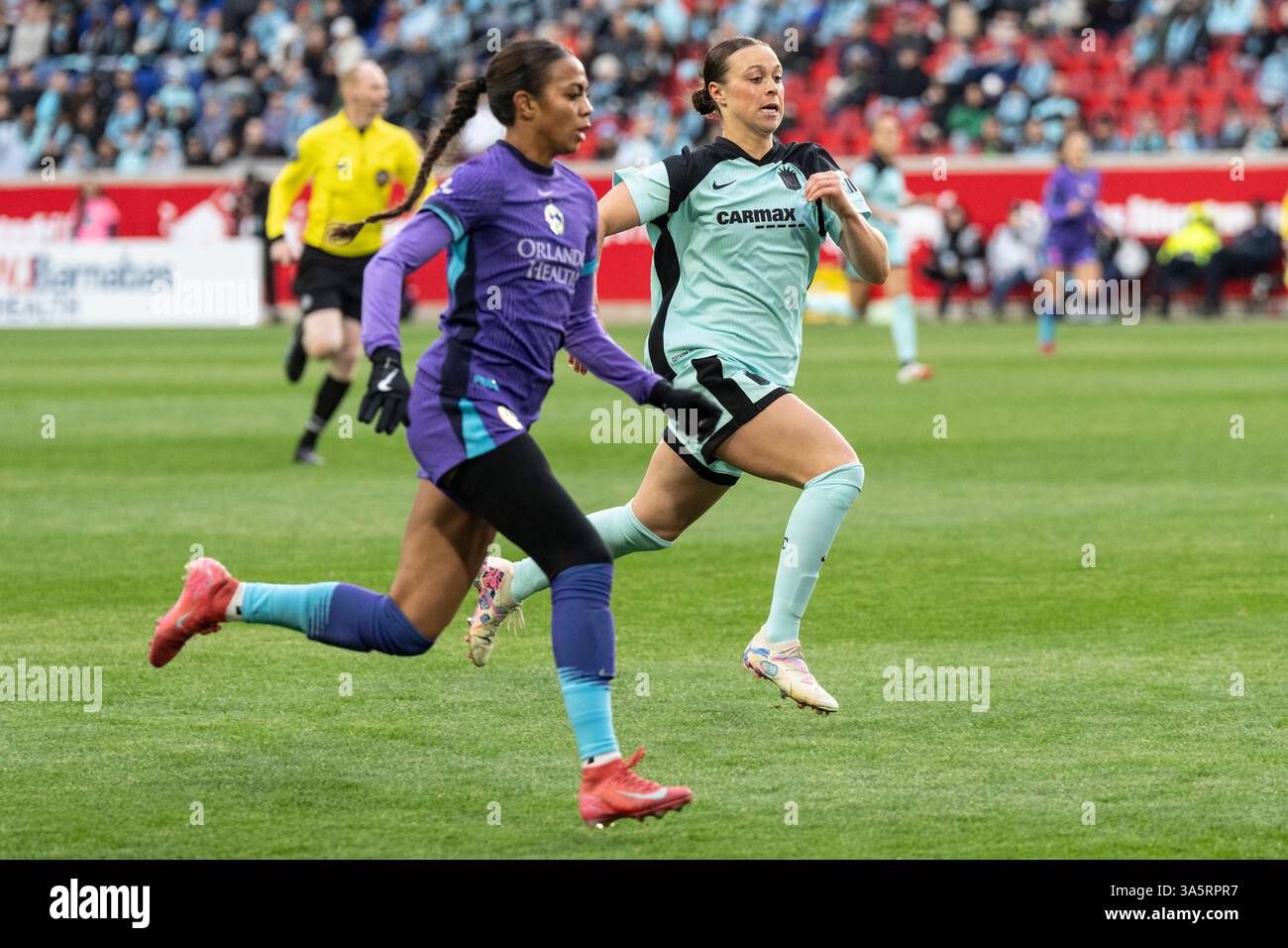 Harrison, USA. 23rd Mar, 2025. Tierna Davidson (15) of Gotham FC and ...