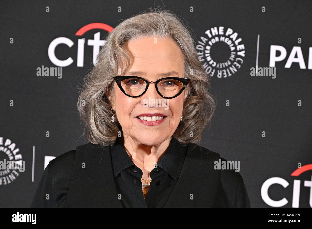 Kathy Bates beim Screening der CBS Serie Matlock auf dem 42. Paleyfest ...